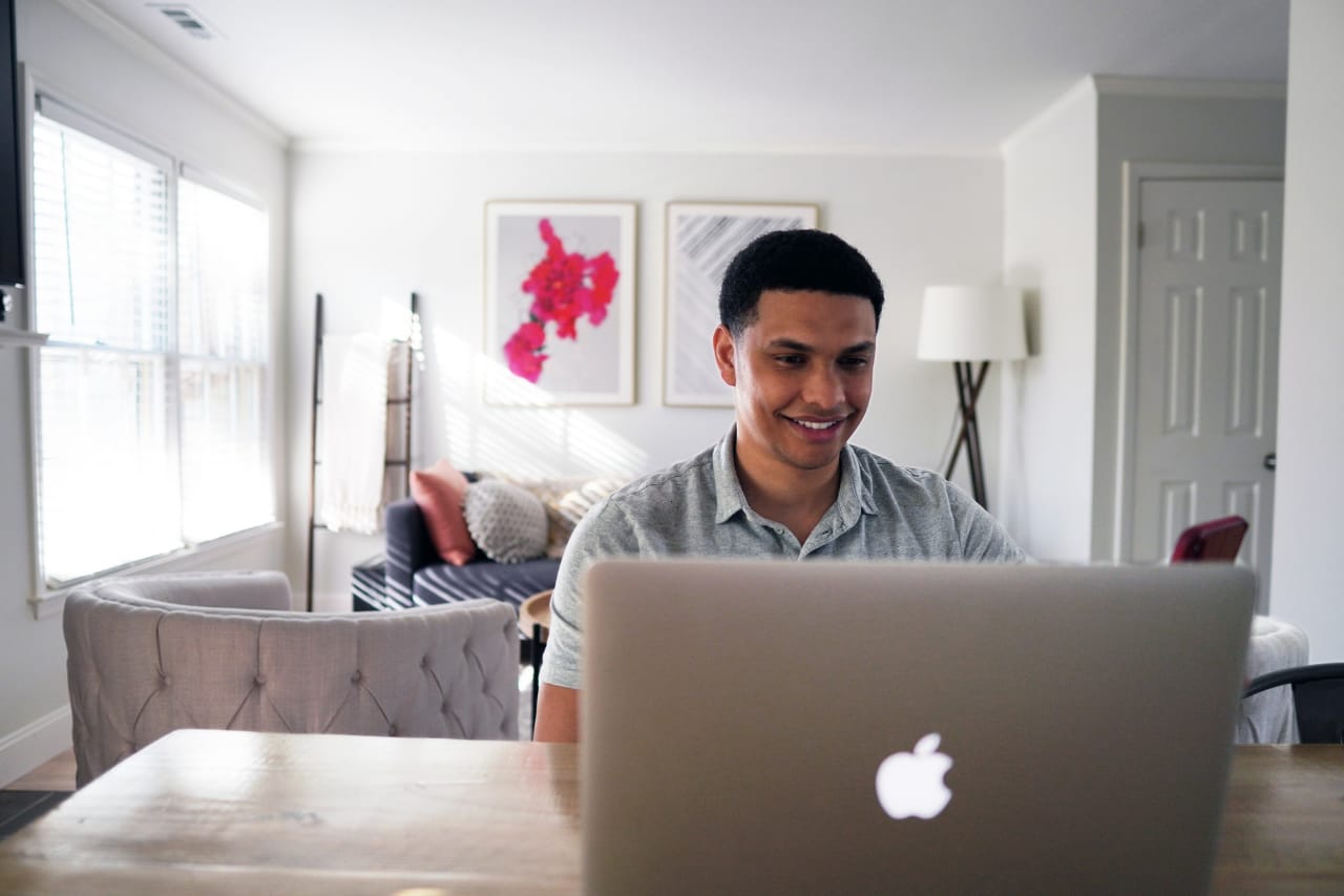 4 Reasons to start investing as a student - Dreamtrix Finance